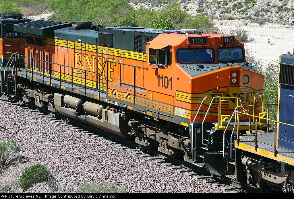 BNSF 1101